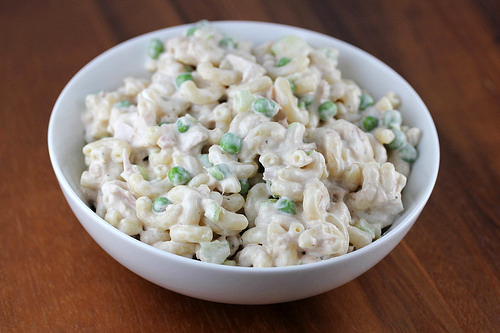 How To Make Tuna Macaroni Salad | BlogChef.net